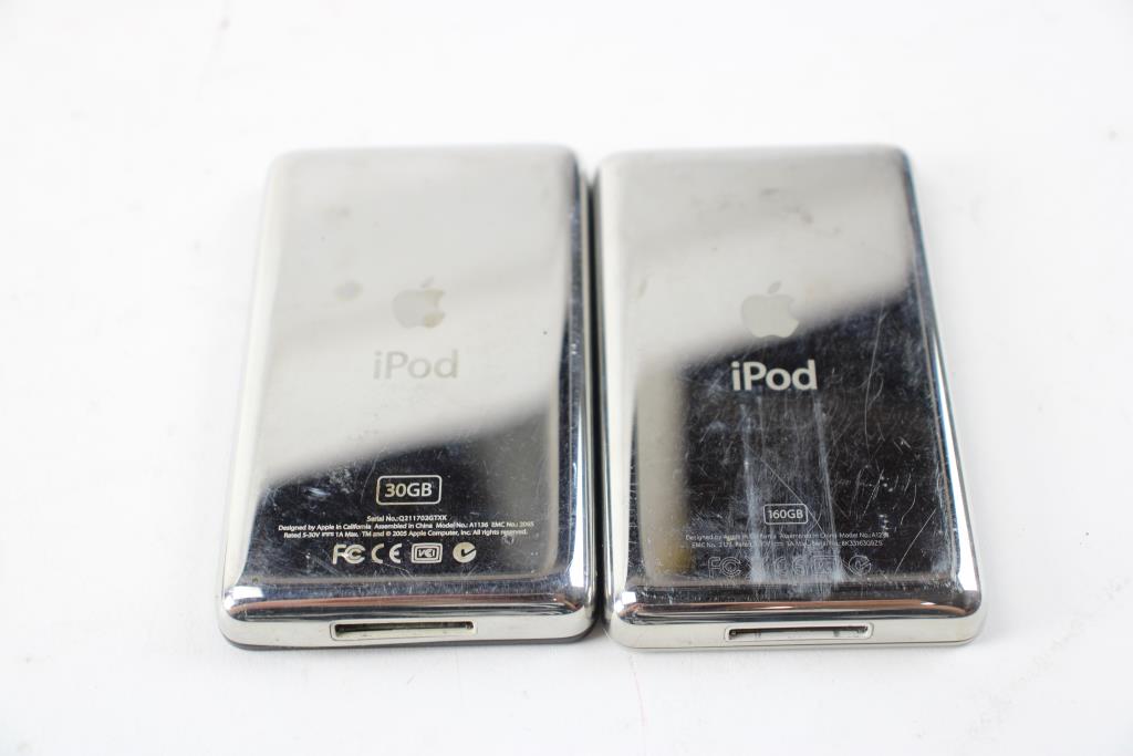Apple IPod Lot, 2 Pieces | Property Room