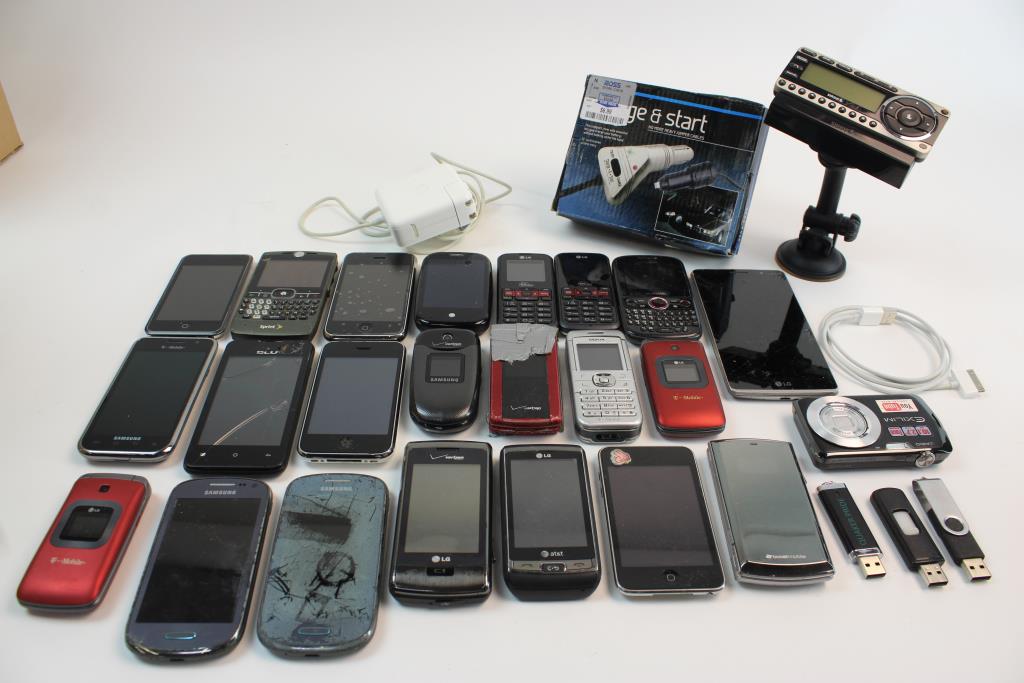 Apple, LG, Samsung, Nokia Cell Phone And Lot, 20+ Pieces, Sold For ...