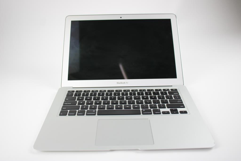 Apple Macbook Air 13.3", 128GB, A1466 | Property Room