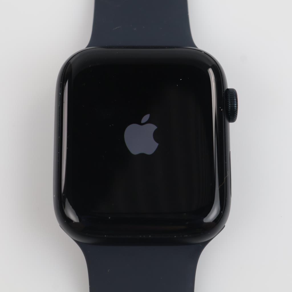Apple Watch Series SE | Property Room