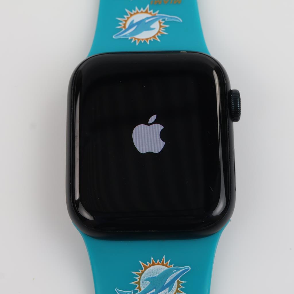 Apple Watch Series SE Sold For Parts | Property Room