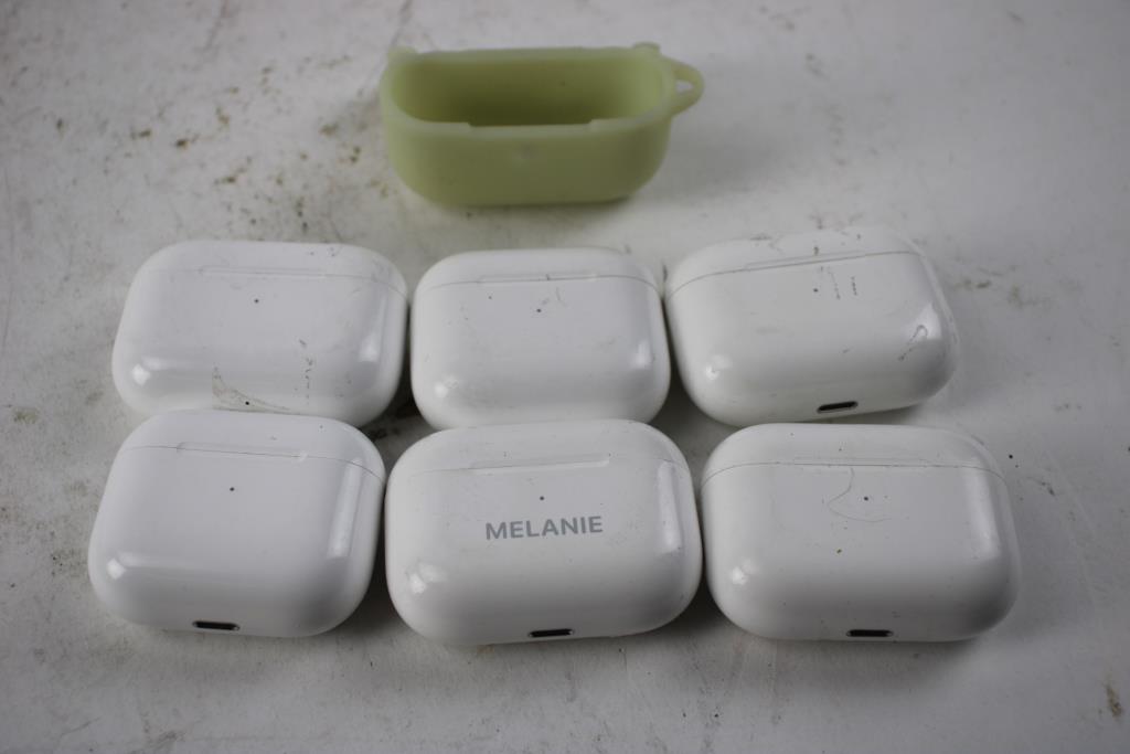 Apple Wireless Charging Airpod Cases, 12+ Pieces | Property Room