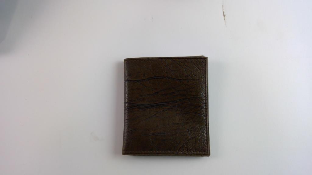 Arctic Hunter, DC Meilun & More Wallets/Bags, 4 Pieces | Property Room