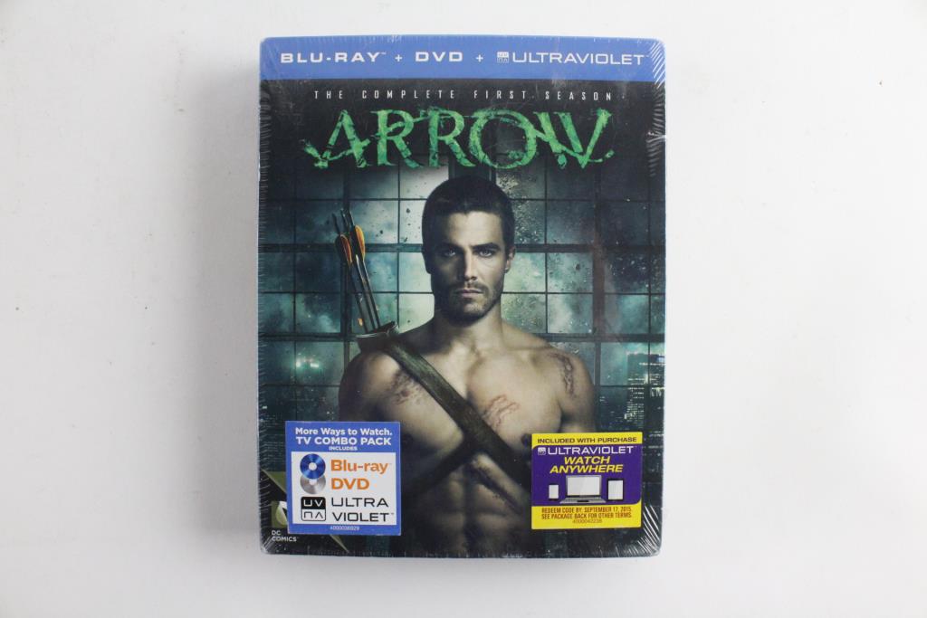 Arrow The Complete First Season Blu-Ray Boxset | Property Room