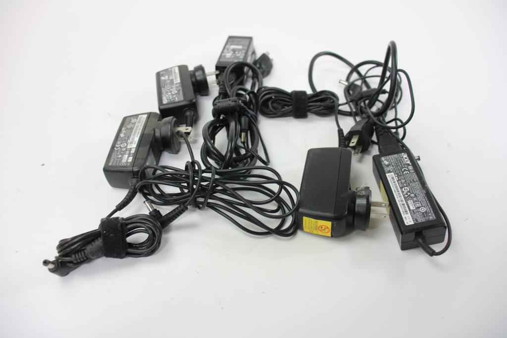 Assorted AC Adapters, 5+ Pieces | Property Room