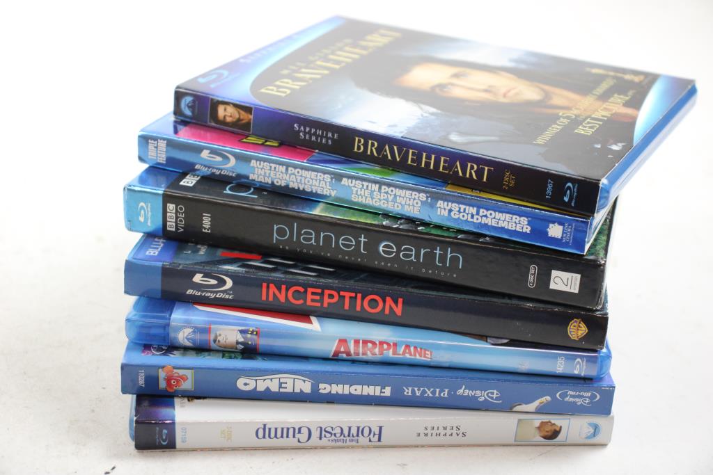 Assorted DVDs/Blu-Ray Movies, 18 Pieces | Property Room