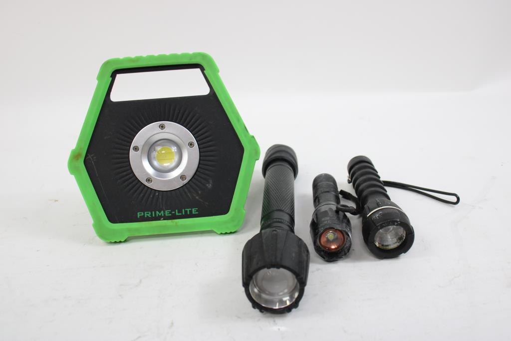 Assorted Flashlights, 8 Pieces | Property Room