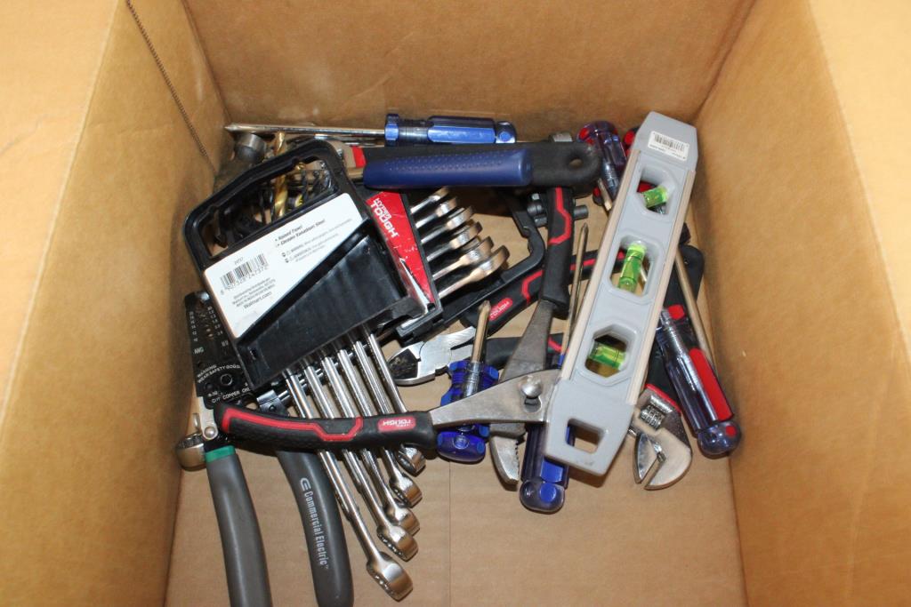 Assorted Hand Tool Lot, 10+ Pieces | Property Room