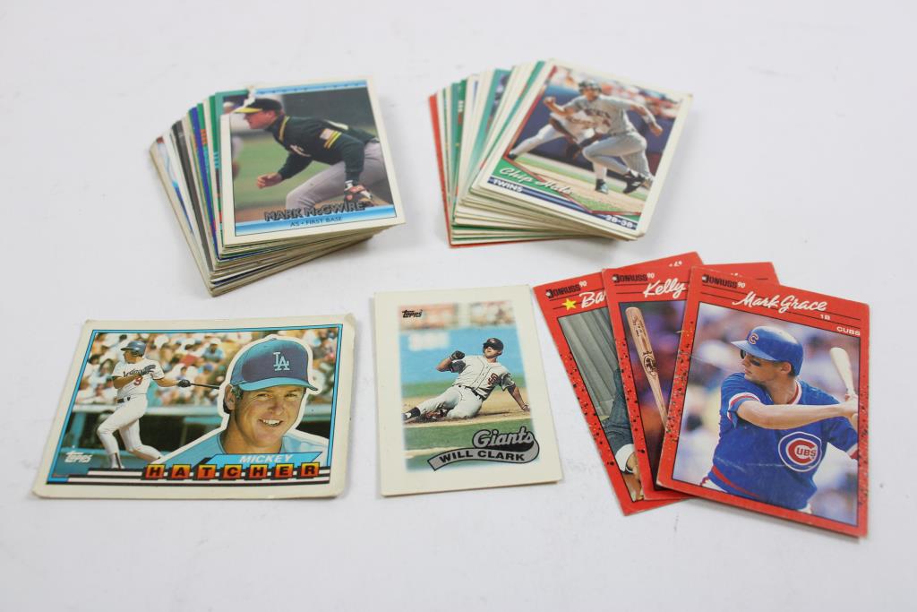 Assorted Sport Trading Cards 20+ Pieces | Property Room