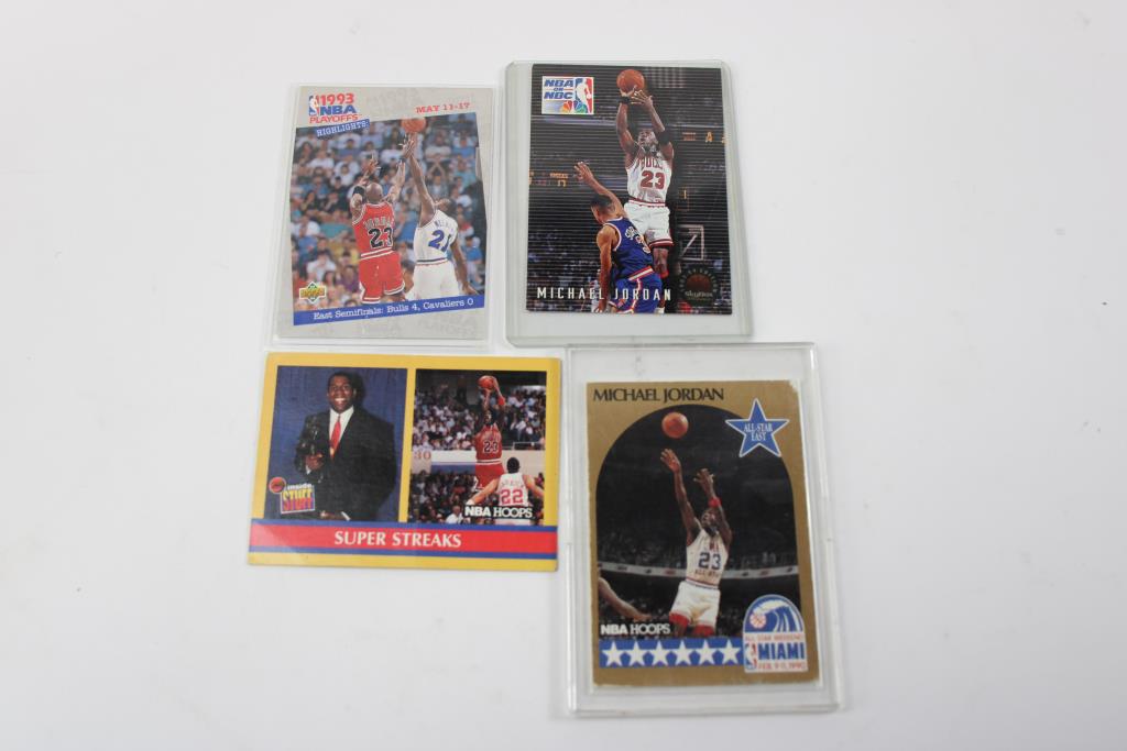 Assorted Sport Trading Cards 5 Pieces | Property Room
