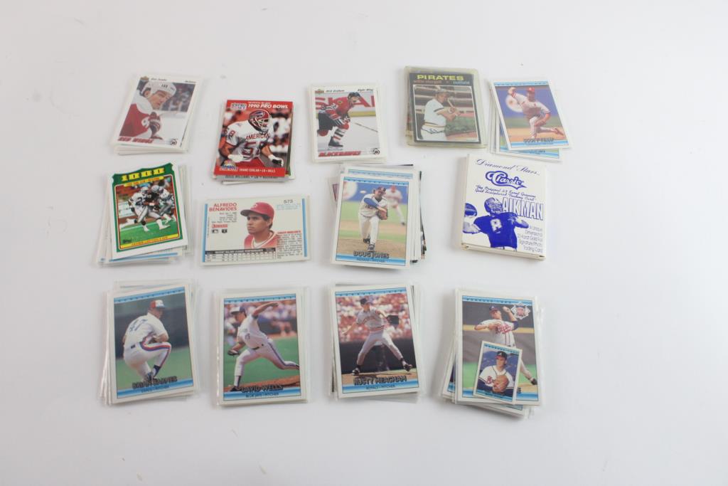 Assorted Sports Card, 25+ Pieces | Property Room