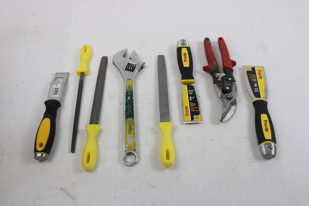 Assorted Tools, 10 Pieces | Property Room