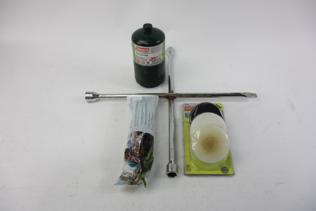 Assorted Tools, 15 Pieces | Property Room