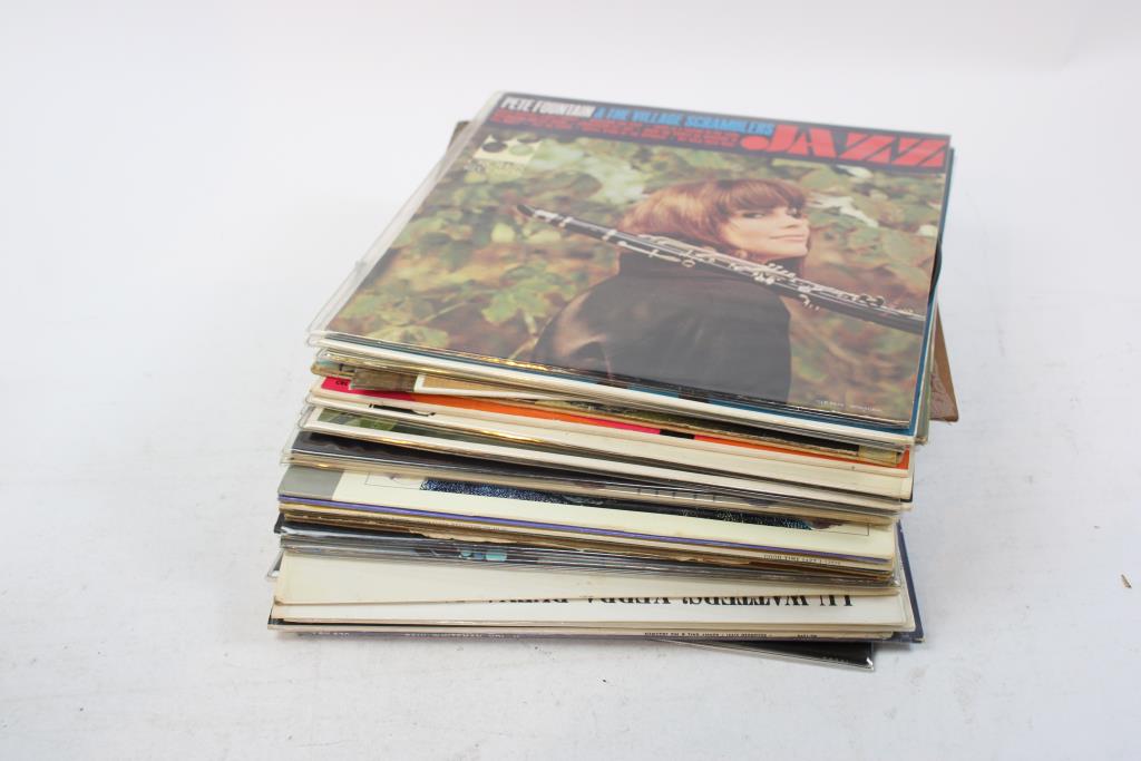 Assorted Vinyls Records, 10+ Pieces | Property Room
