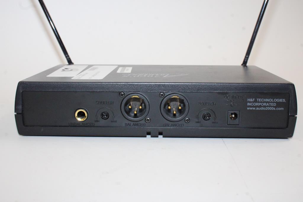 Audio 2000s Wireless Receiver And VocoPro Wireless Microphone System ...