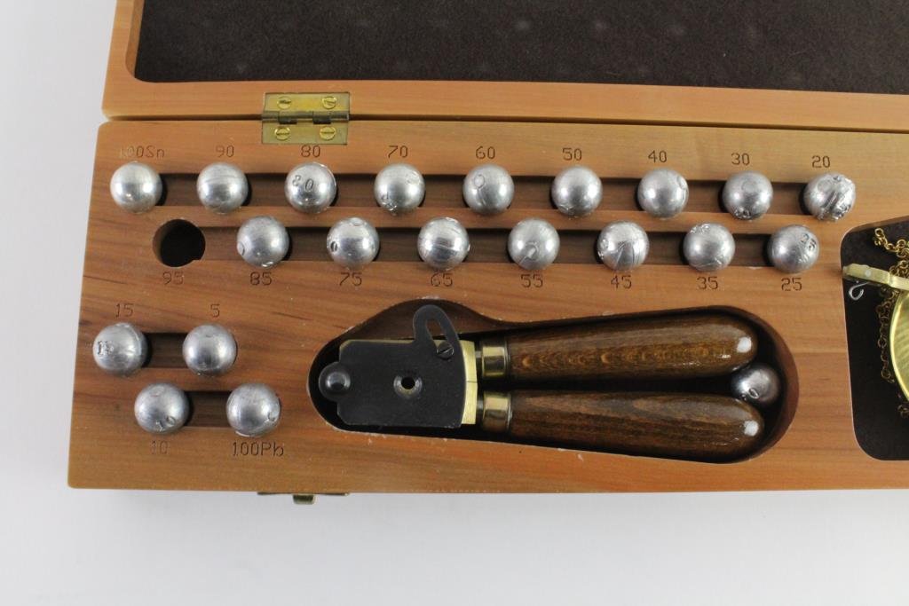 Aug. Laukhuff Gram Scale | Property Room