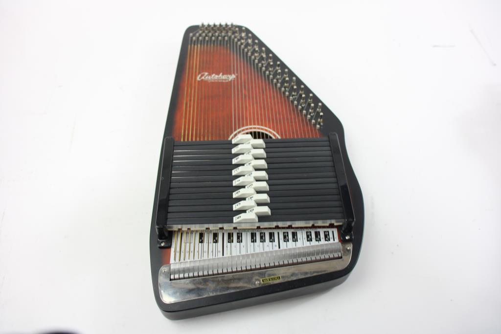 Auto Harp By Oscar Smith | Property Room