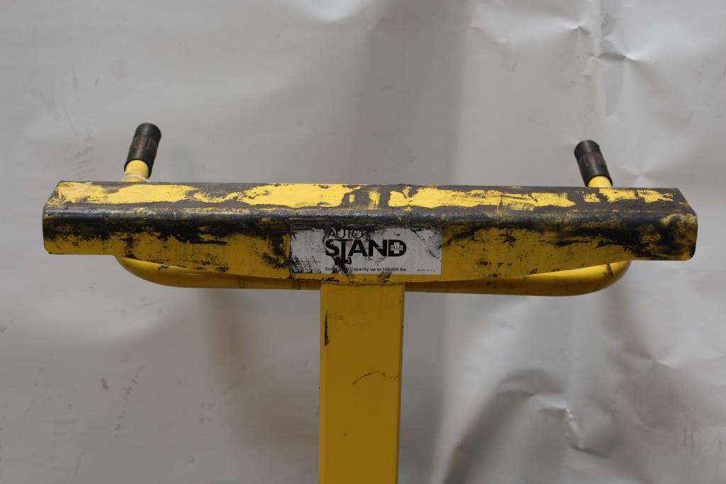 Auto Stand Plus Load Trailer Stabilizing Stand | Property Room