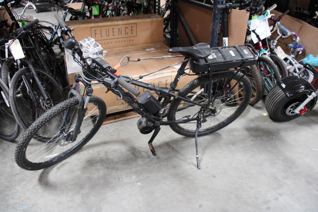 Avalanche Hybrid Bike | Property Room
