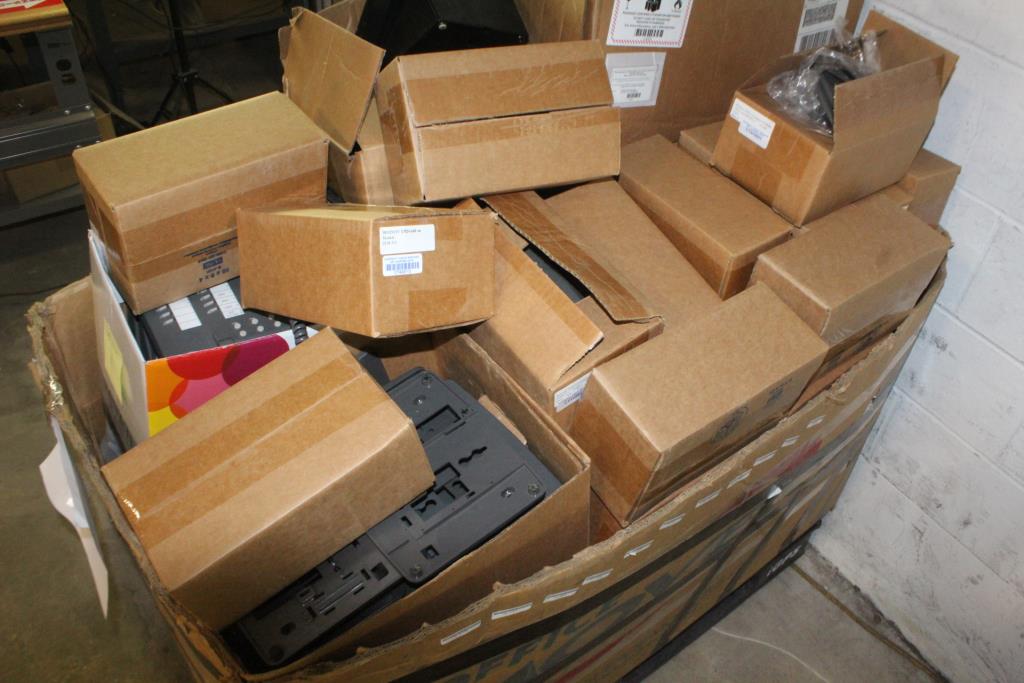 Avaya And Lucent Office Phones, With Stands And Add On Modules, 50 ...