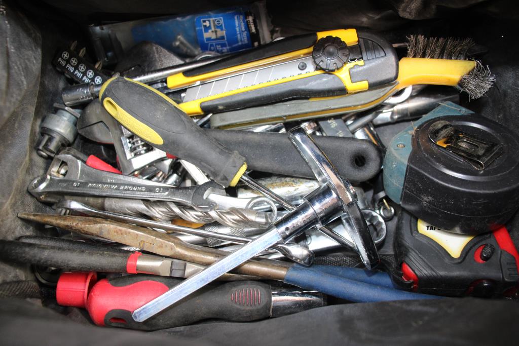 Bag With Mix Tools | Property Room