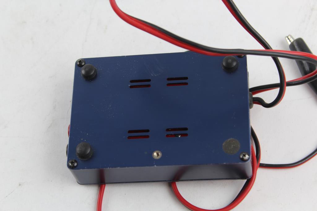 Bantam E-Station 301 DX Digital Charger/Discharger | Property Room