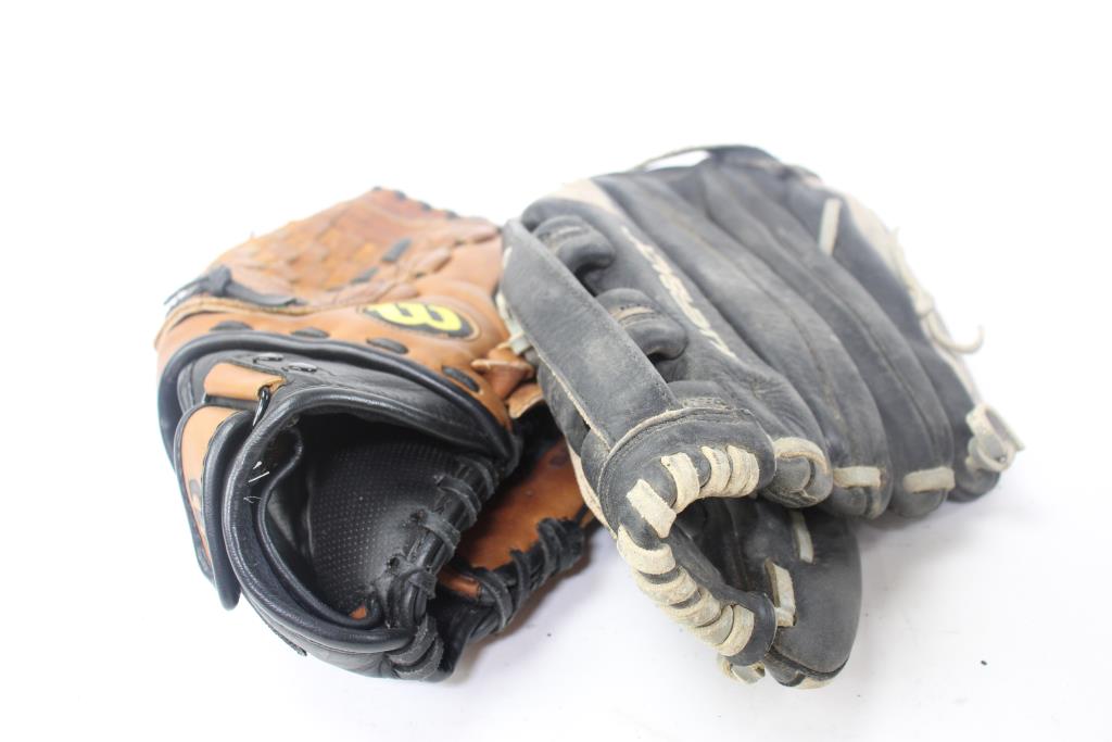 Basball Gloves 6+ Pieces | Property Room