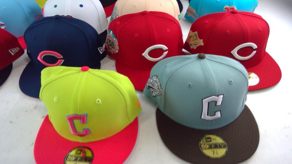 Baseball Fitted Hats 20+ Pieces | Property Room
