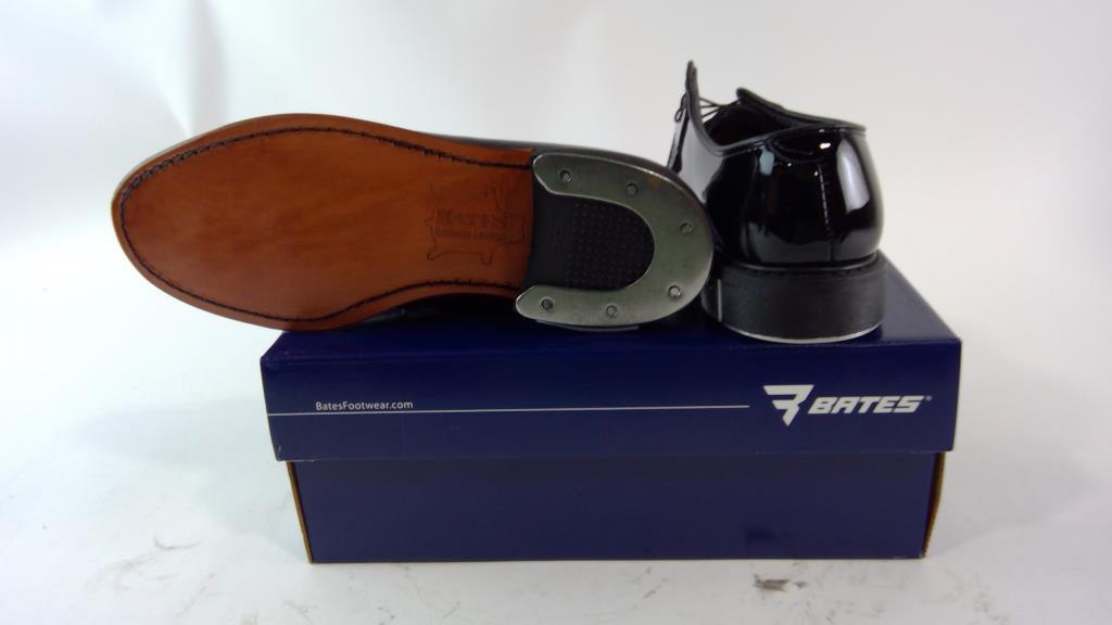 Bates Mens Shoes, Size 9.5D | Property Room