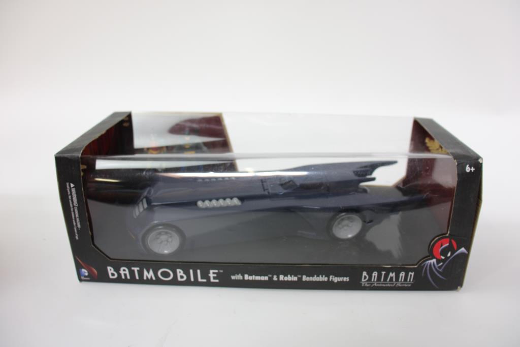 Batman The Animated- Batman & Robin With Bat Signal And Batmobile ...
