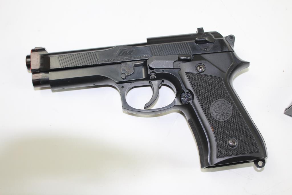 Bb Gun With A Extended Mag And Crosman Copperhead Coated BBs 1500 BB ...