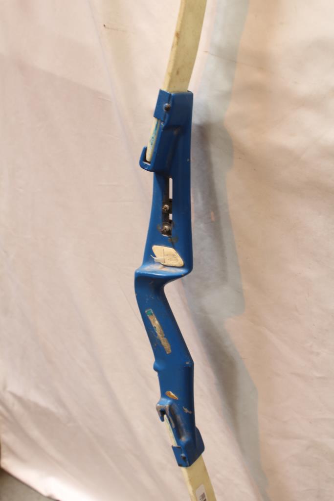 Bear Archery 76er Recurve Bow | Property Room