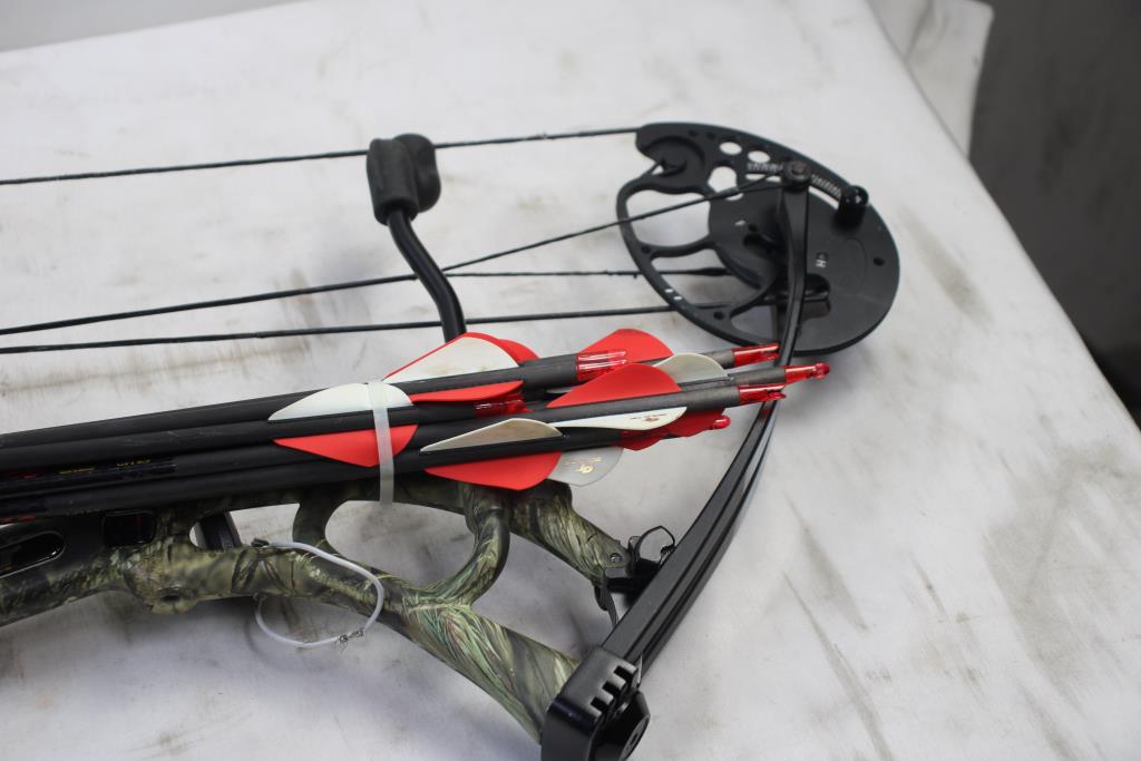 Bear Compund Bow With Arrows | Property Room