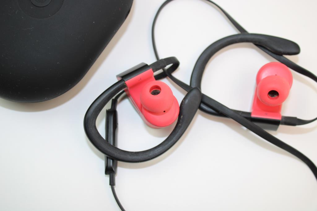 Beats By Dr. Dre Powerbeats 3 Wireless Earphones | Property Room