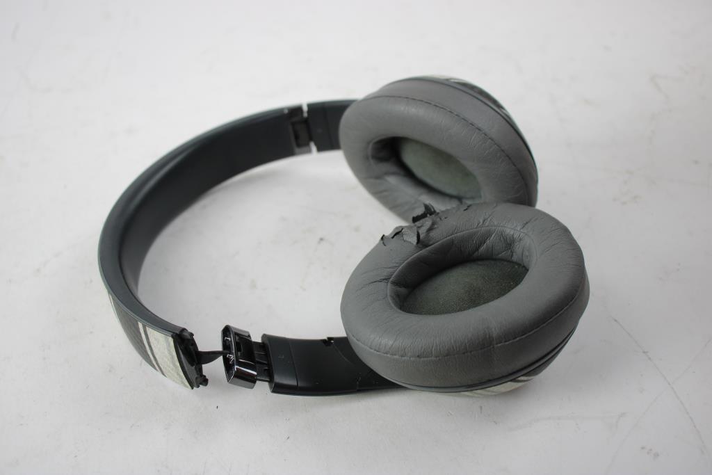 Beats Headphones, Pollini Headphones, And More Bulk Lot, 5 Pieces ...