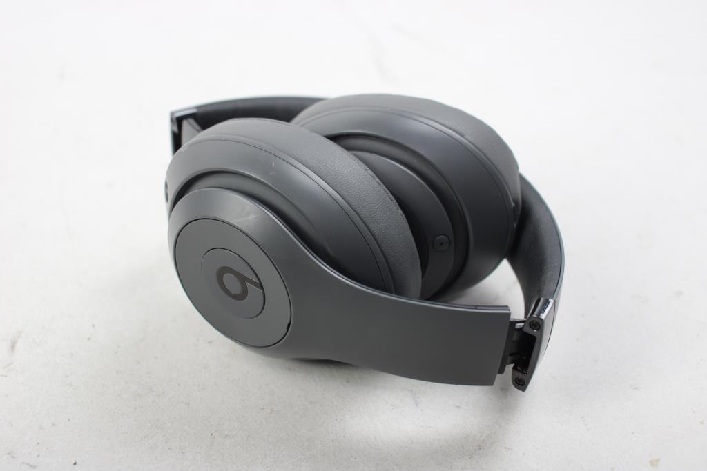 Beats Studio 3 Headphones | Property Room