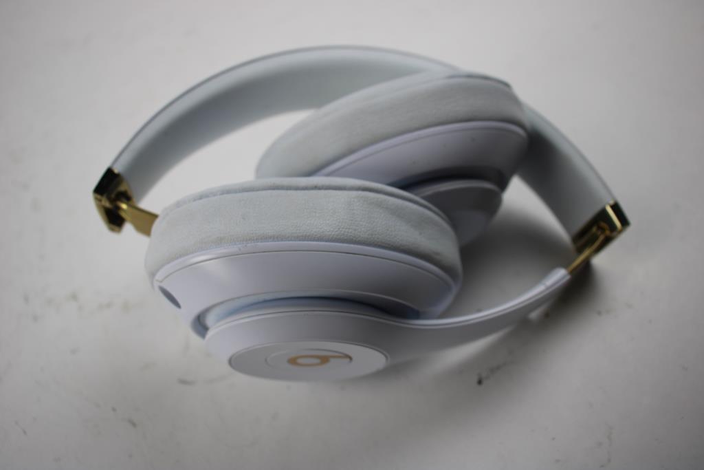 Beats Studio 3 Headphones, Ice Blue | Property Room