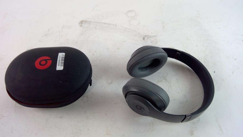Beats Studio 3 Wireless Headphones | Property Room