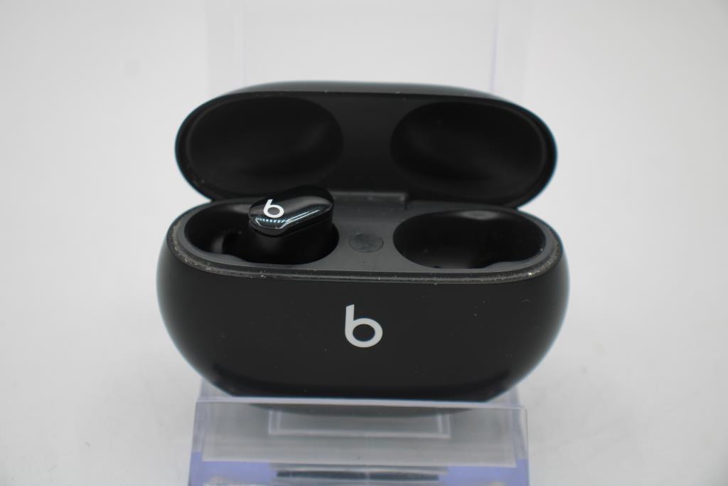 Beats Studio Bluetooth Wireless Earbud With Charging Case | Property Room