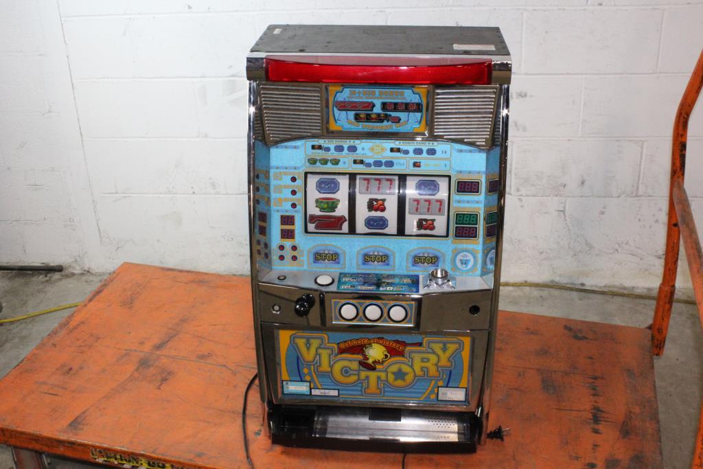 Bellco "Victory" Slot Machine | Property Room