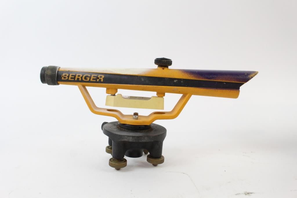 Berger Instruments Bubble Level | Property Room