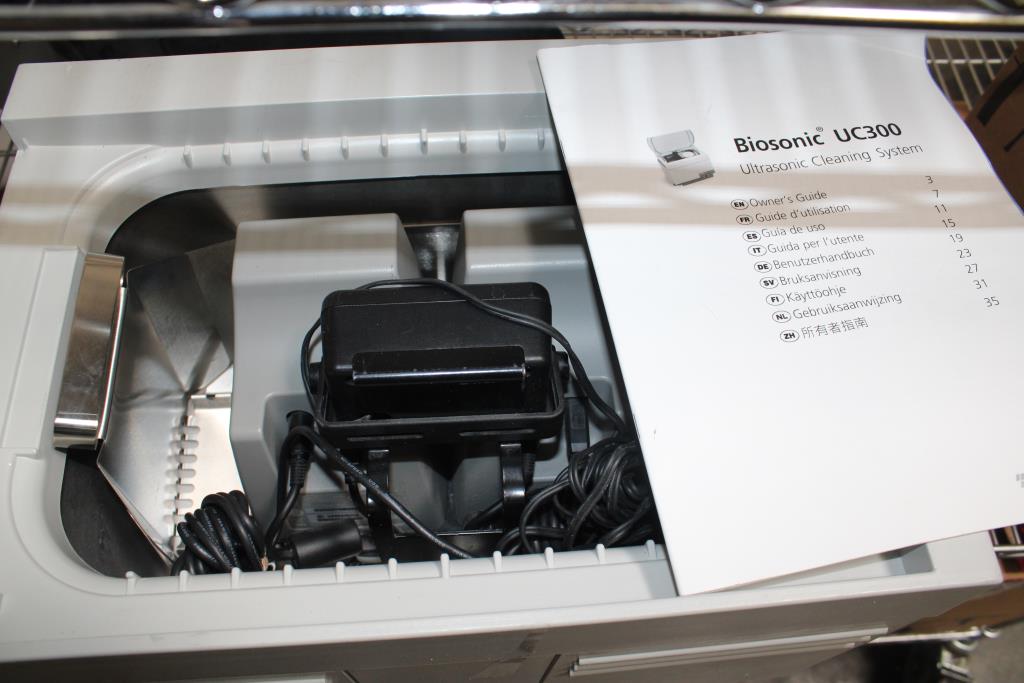 BioSonic UC300 Ultrasonic Cleaner | Property Room
