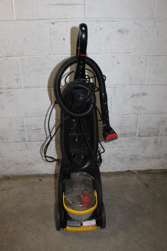 Bissell ProHeat Carpet Cleaner | Property Room