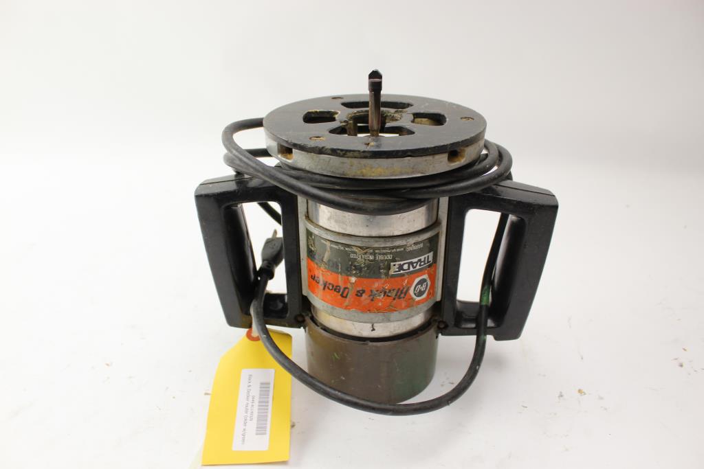 Black & Decker 1 1/2HP Corded Router Base | Property Room