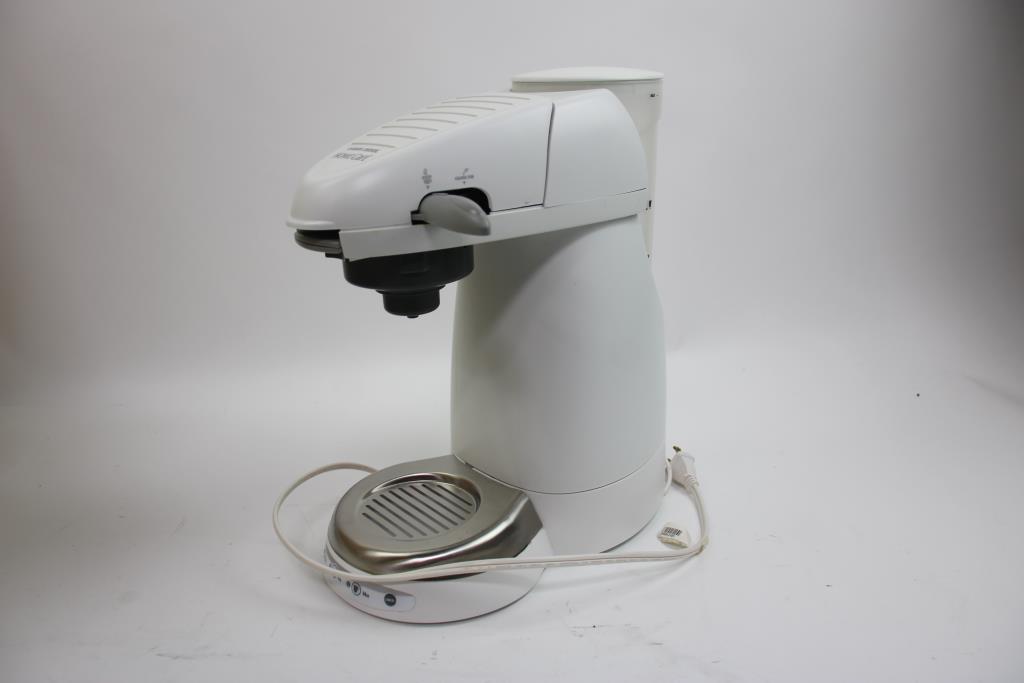 Black & Decker Home Cafe Coffee Machine AM8 | Property Room