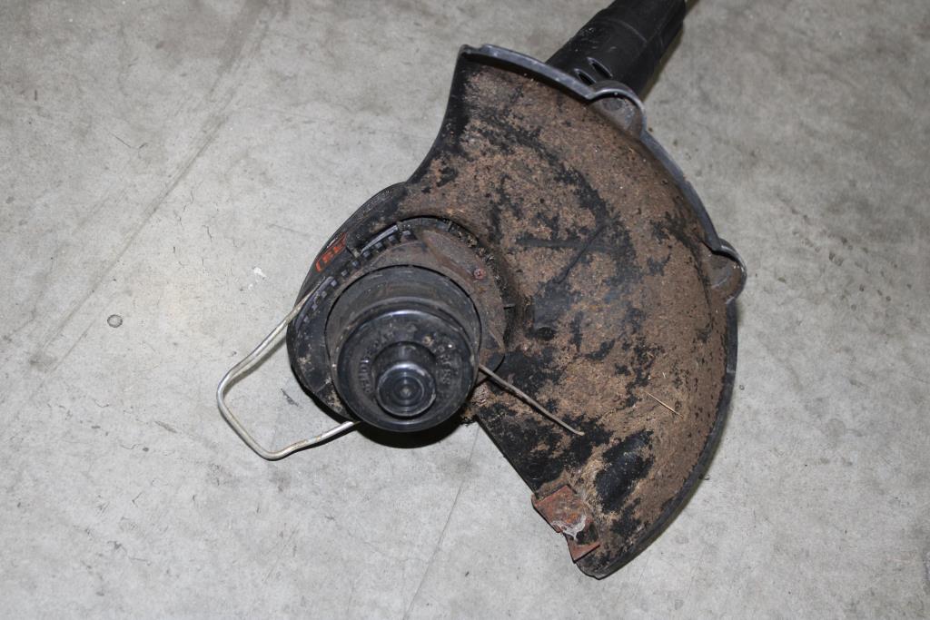 Black & Decker ST4500 Trimmer/edger | Property Room