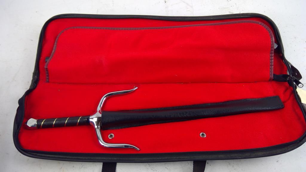 Black Dual Dagger Swords | Property Room