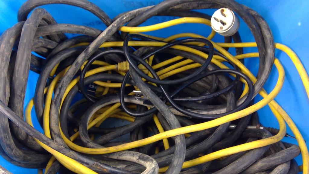 Black, Yellow Input/output Extension Cords, 3+ Pieces | Property Room