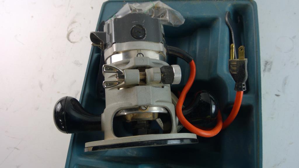 Black&Decker Routing Kit | Property Room