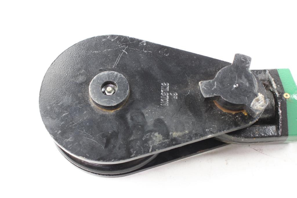 Black/Green 6" Snatch Block With Hook WLL 8 Tons | Property Room